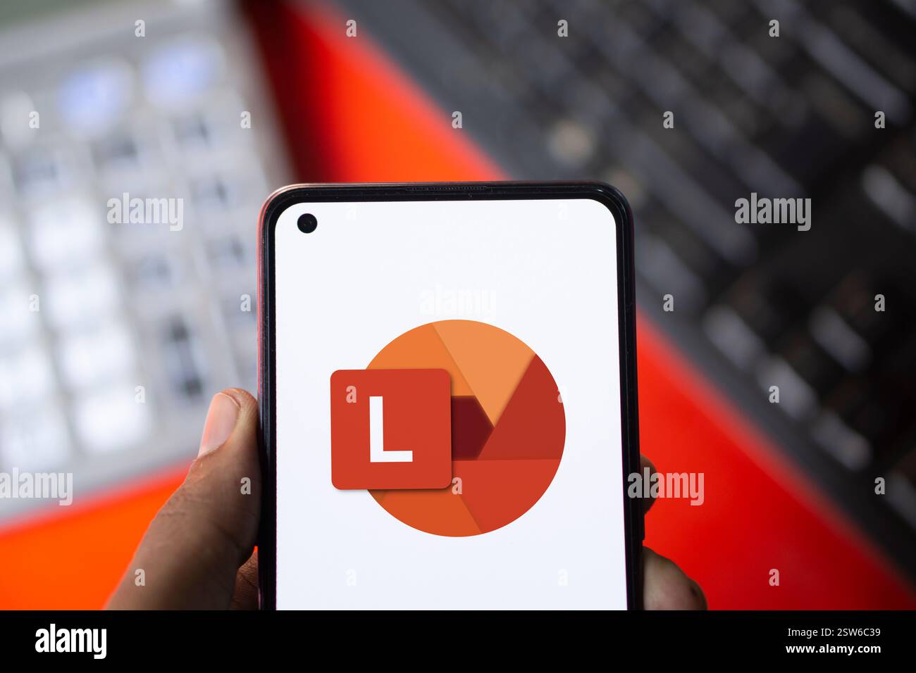 Dhaka, Bangladesh- 06 Oct 2024: Microsoft Lens logo is displayed on smartphone Stock Photo - Alamy