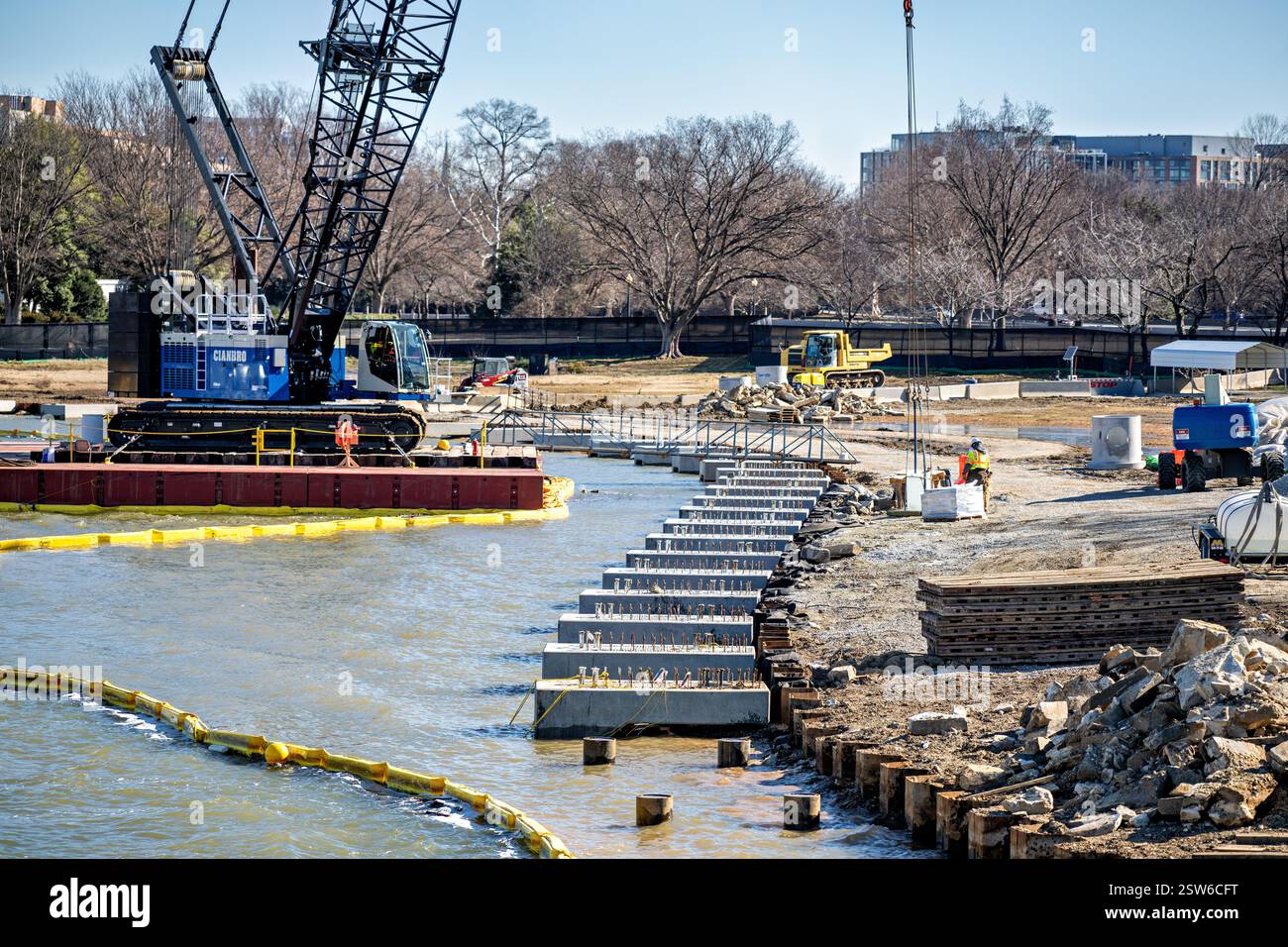 Tidal basin renovation 2025 hi-res stock photography and images - Alamy