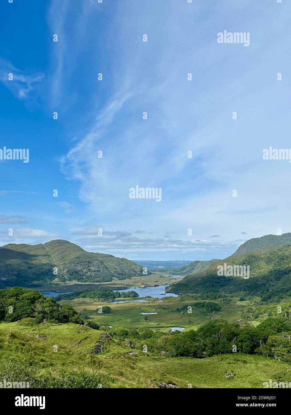 Killarney national park valley view hi-res stock photography and images ...