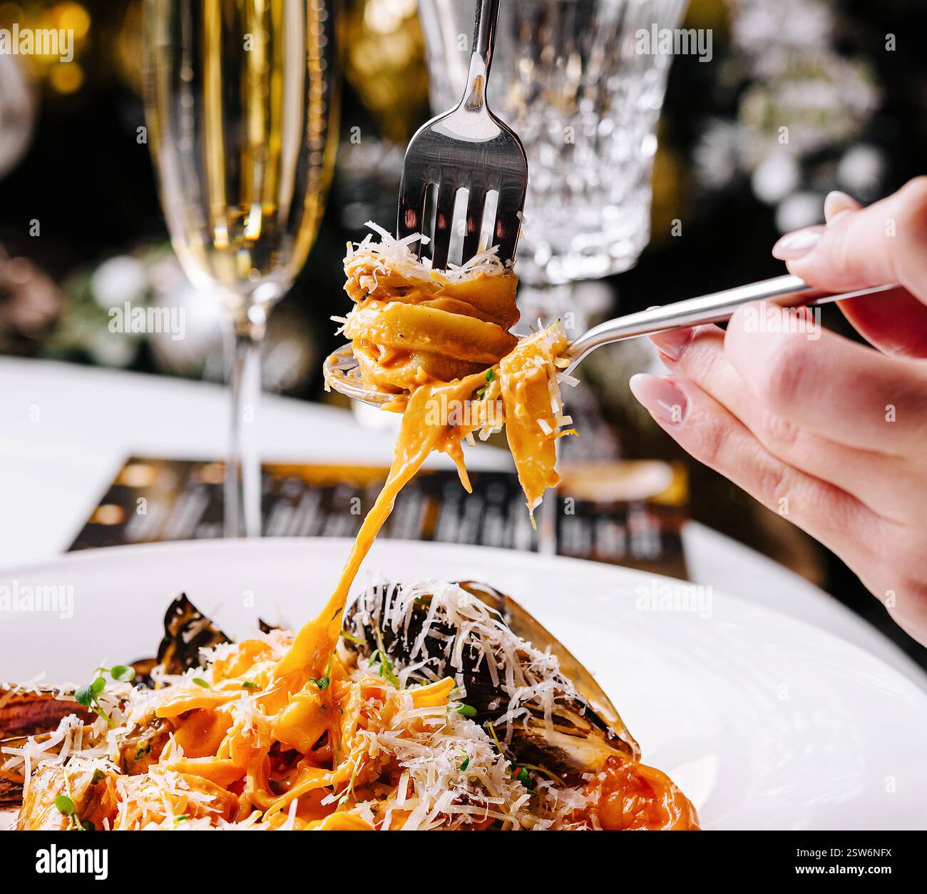 Gourmet seafood pasta with champagne Stock Photo - Alamy