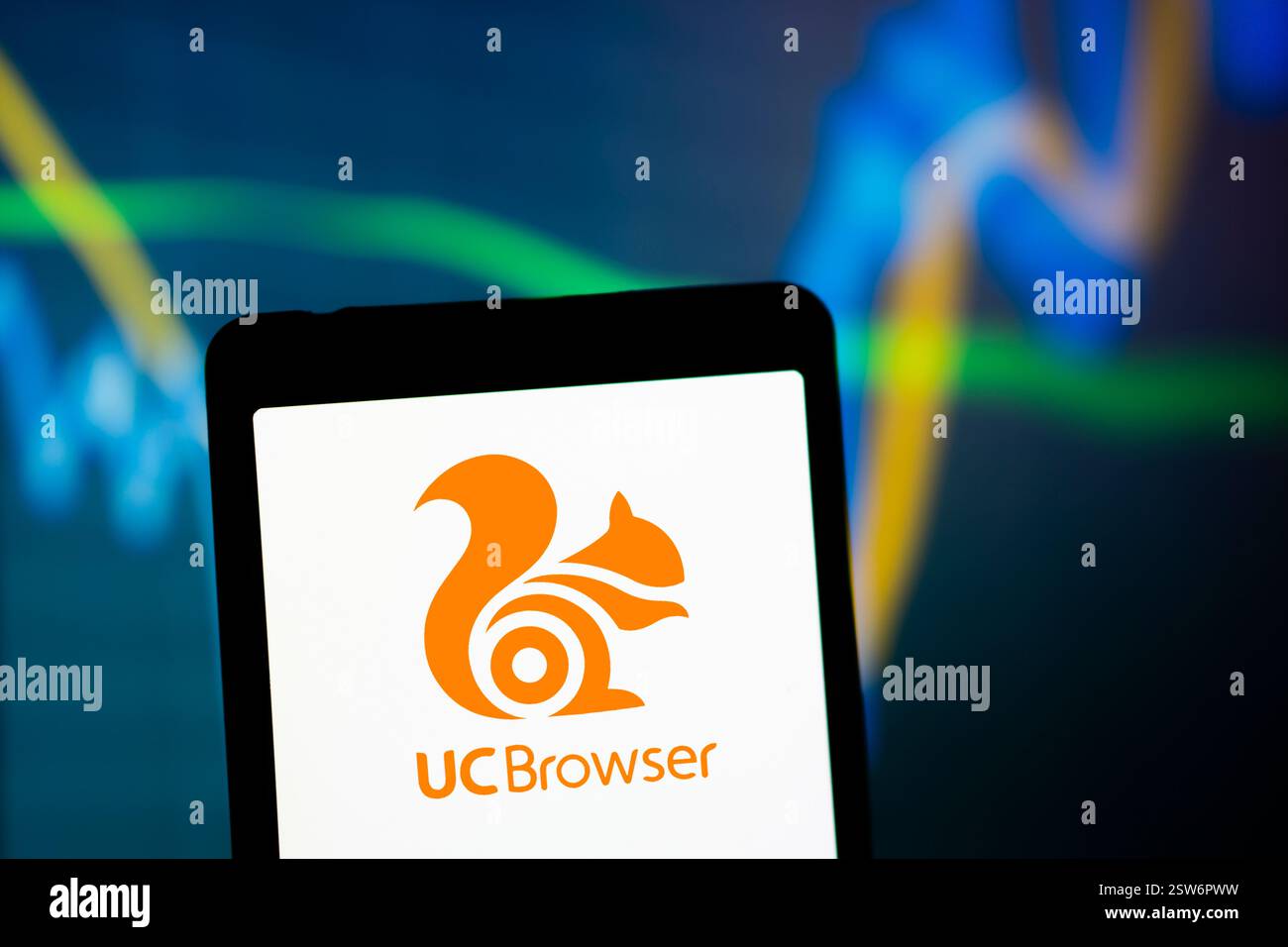 Dhaka, Bangladesh- 26 Sep 2024: UC Browser logo is displayed on smartphone Stock Photo - Alamy