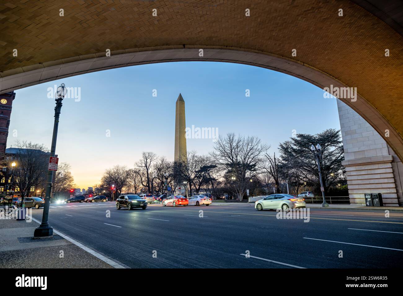 Usda building arch hi-res stock photography and images - Alamy