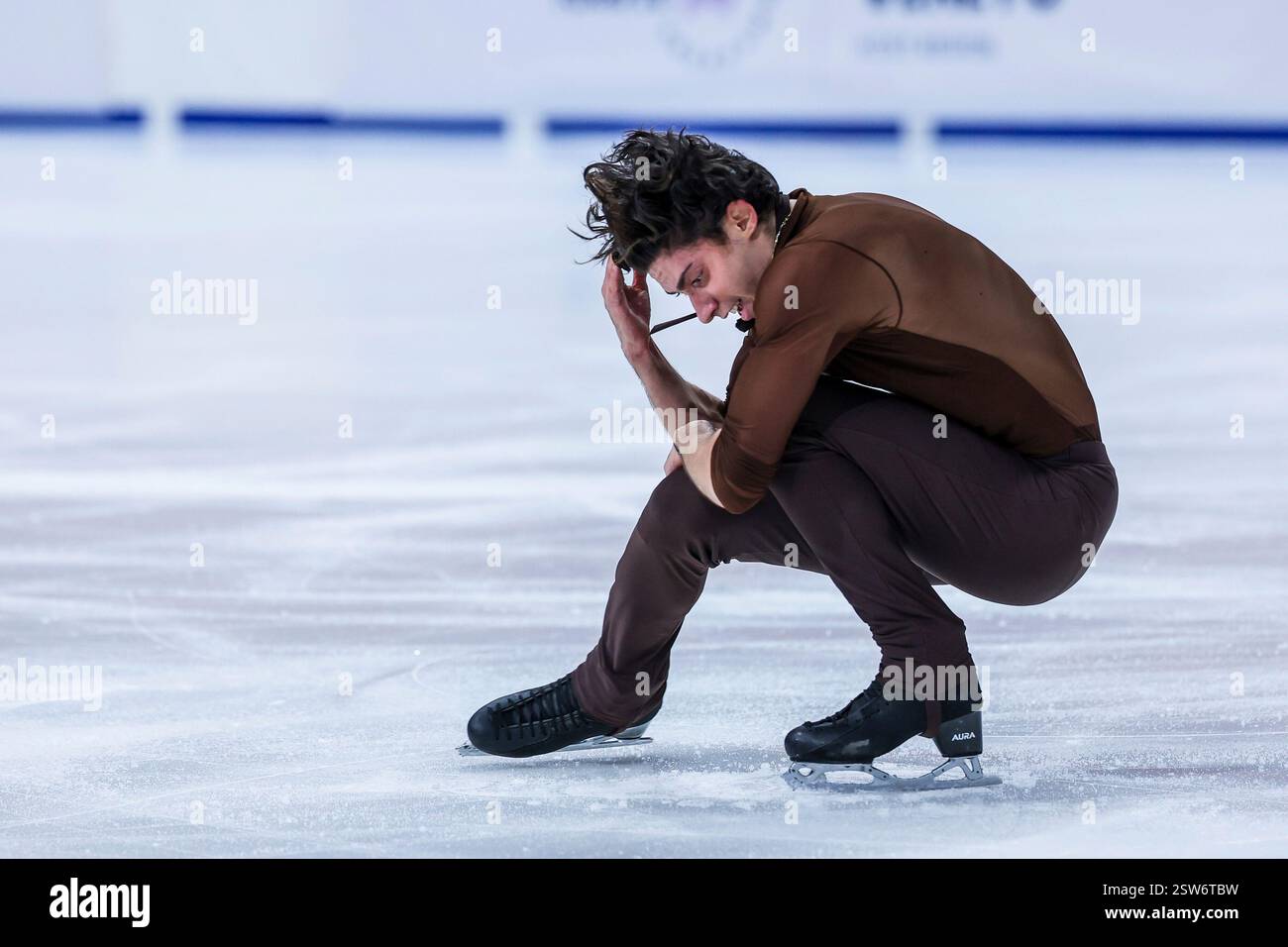 Milan, Italien. 19th Feb, 2025. Corey Circelli of Italy seen in action ...