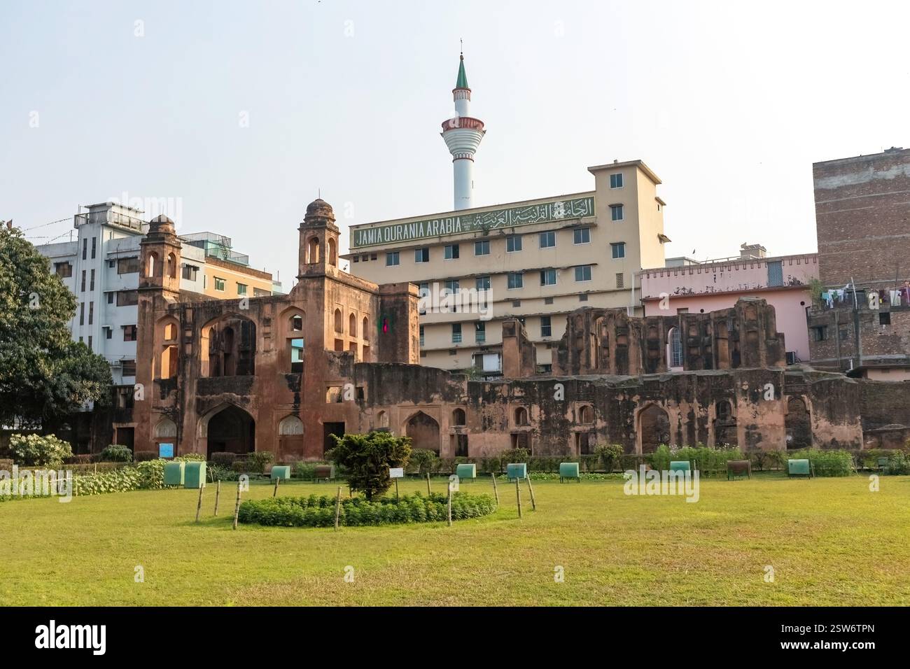 Dhaka skyline, old houses in the center of Dhaka Bangladesh Stock Photo ...