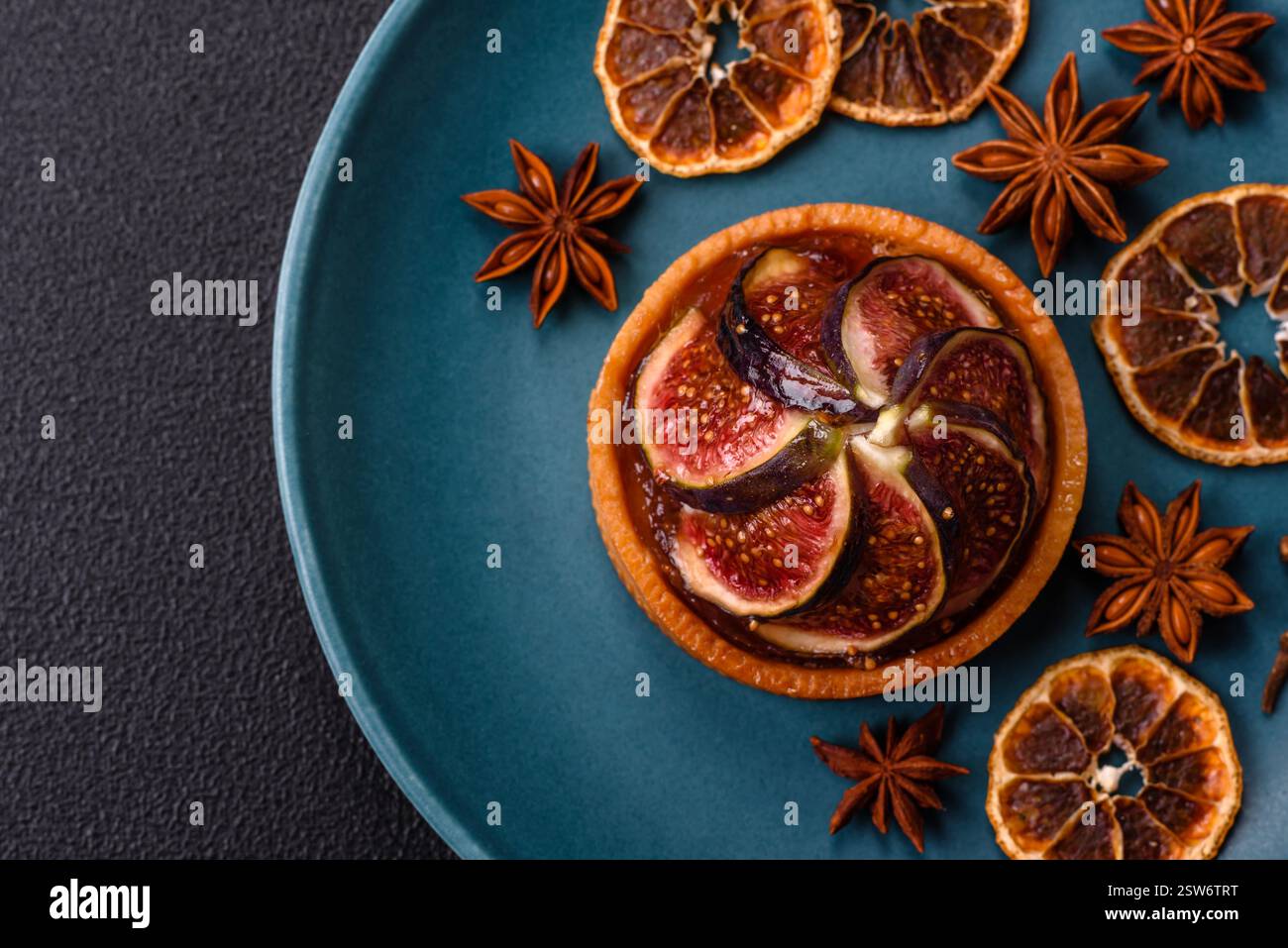 Sweet tart figs cheese hi-res stock photography and images - Alamy
