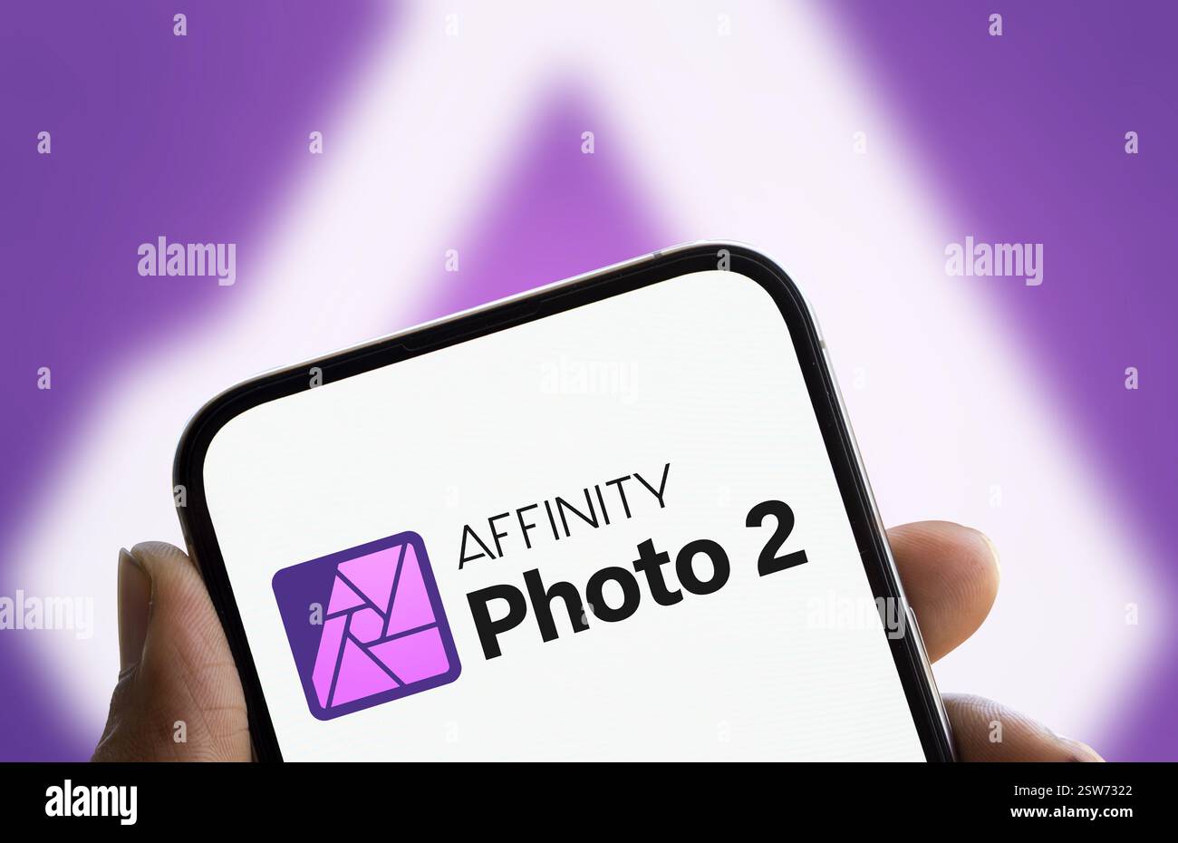 Dhaka, Bangladesh- 10 Oct 2024: Affinity Photo 2 logo is displayed on smartphone Stock Photo - Alamy