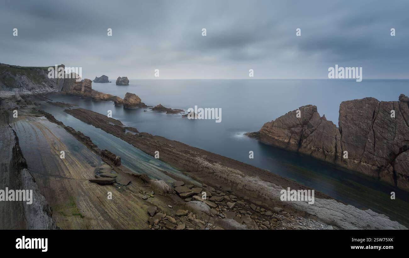 Dramatic view of Cantabria's Costa Quebrada at Playa de Arnía ...