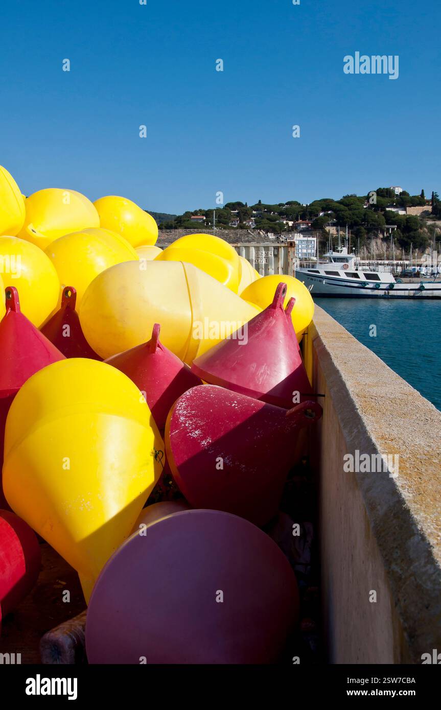 Boya de red hi-res stock photography and images - Alamy