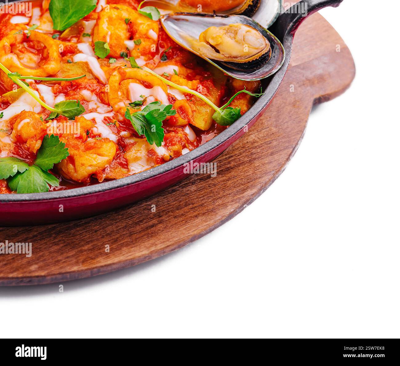 Hot pan seafood hi-res stock photography and images - Alamy