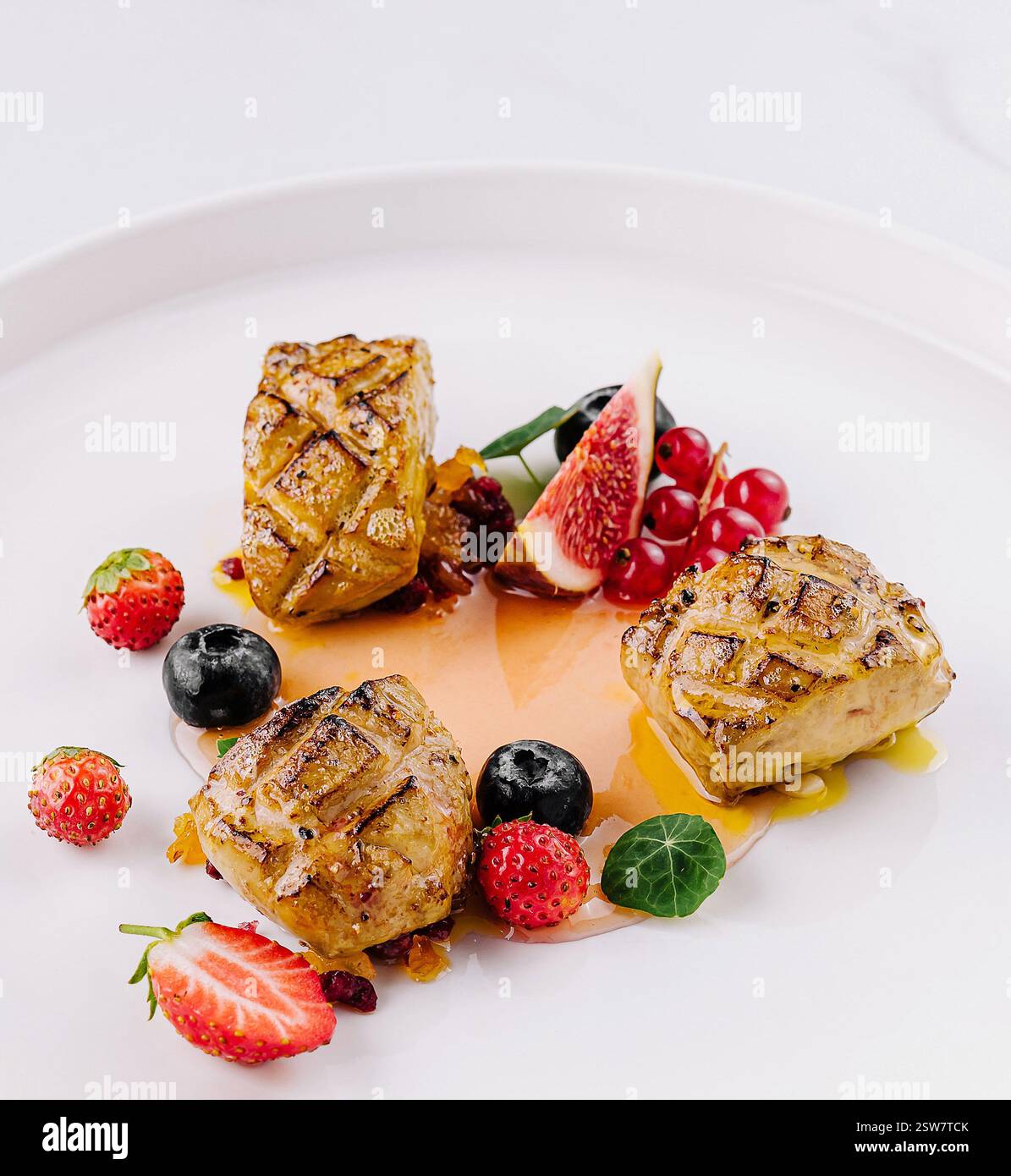 Presentation plate hi-res stock photography and images - Alamy