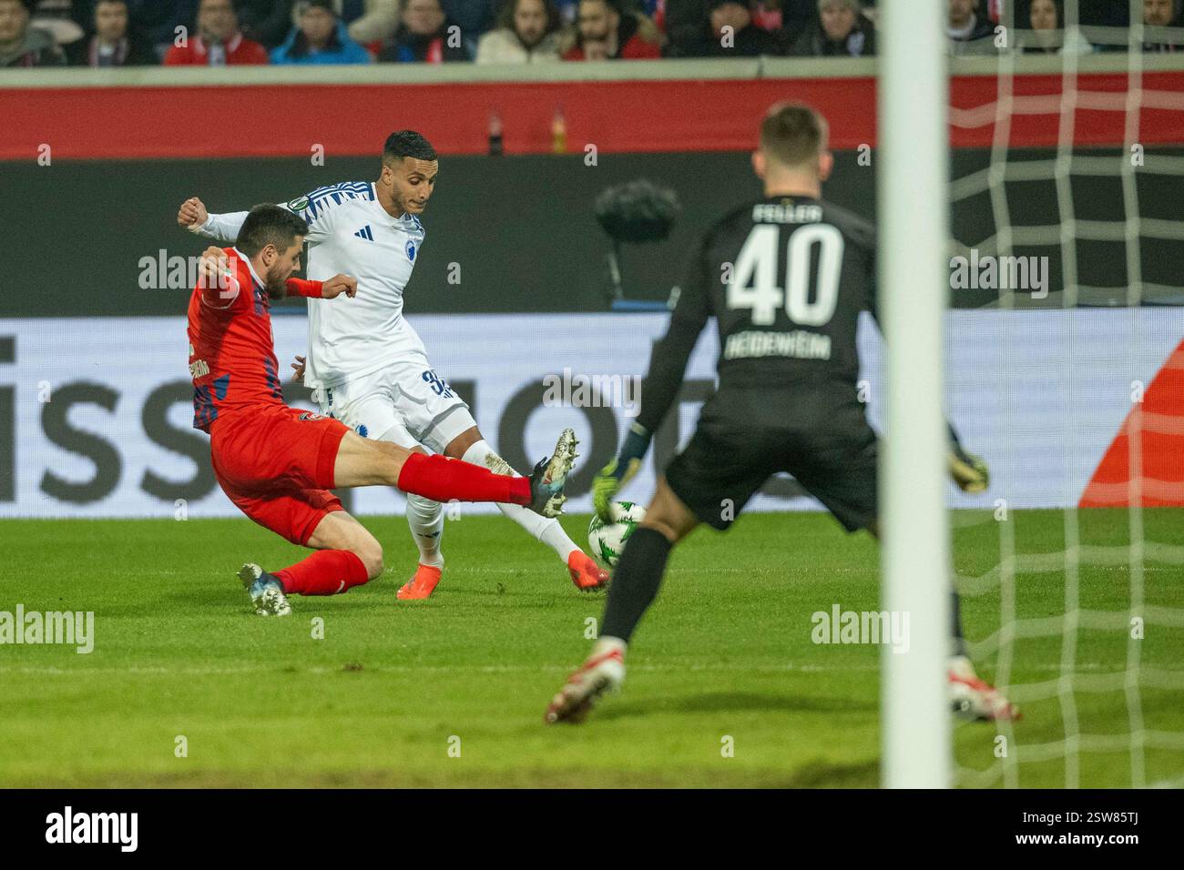 Heidenheim, Deutschland. 20th Feb, 2025. Marnon Busch (FC Heidenheim ...