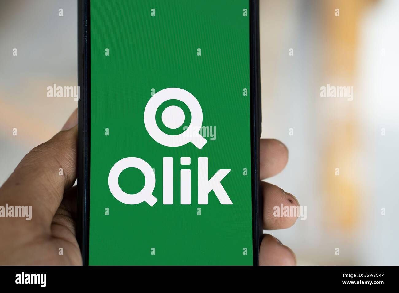 Dhaka, Bangladesh- 24 Oct 2024: Qlik logo is displayed on smartphone Stock Photo - Alamy