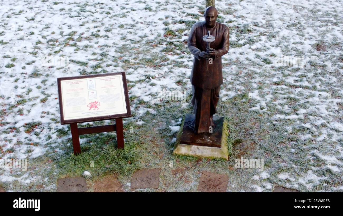 Wrexham peace statue hi-res stock photography and images - Alamy