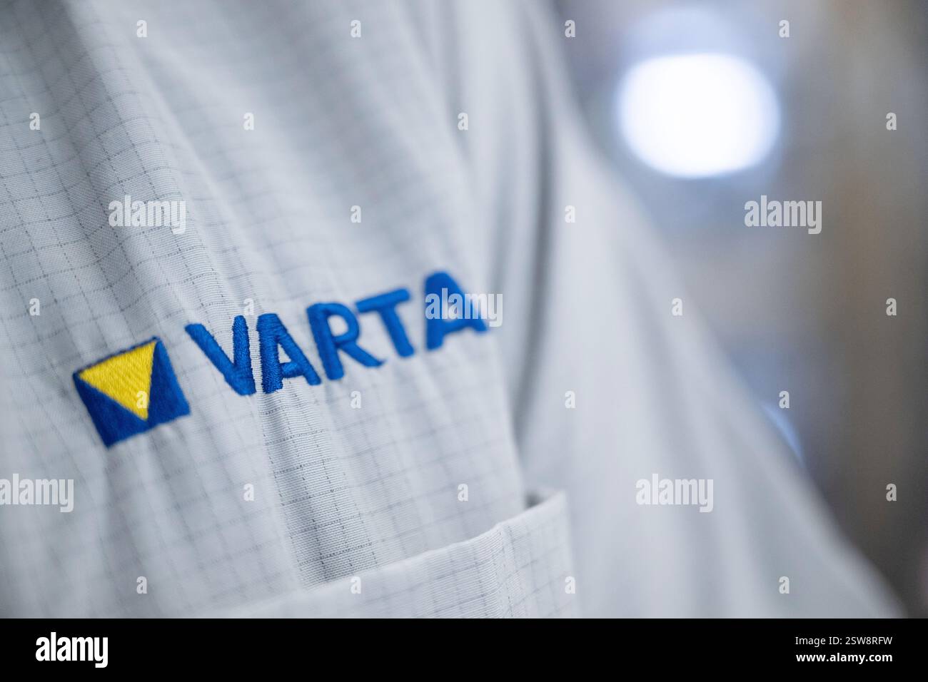 Ellwangen, Germany. 20th Feb, 2025. The Varta logo can be seen on an ...