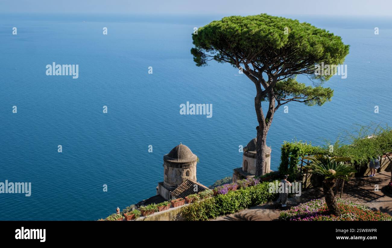 Nestled on the cliffs of the amalfi coast hi-res stock photography and ...
