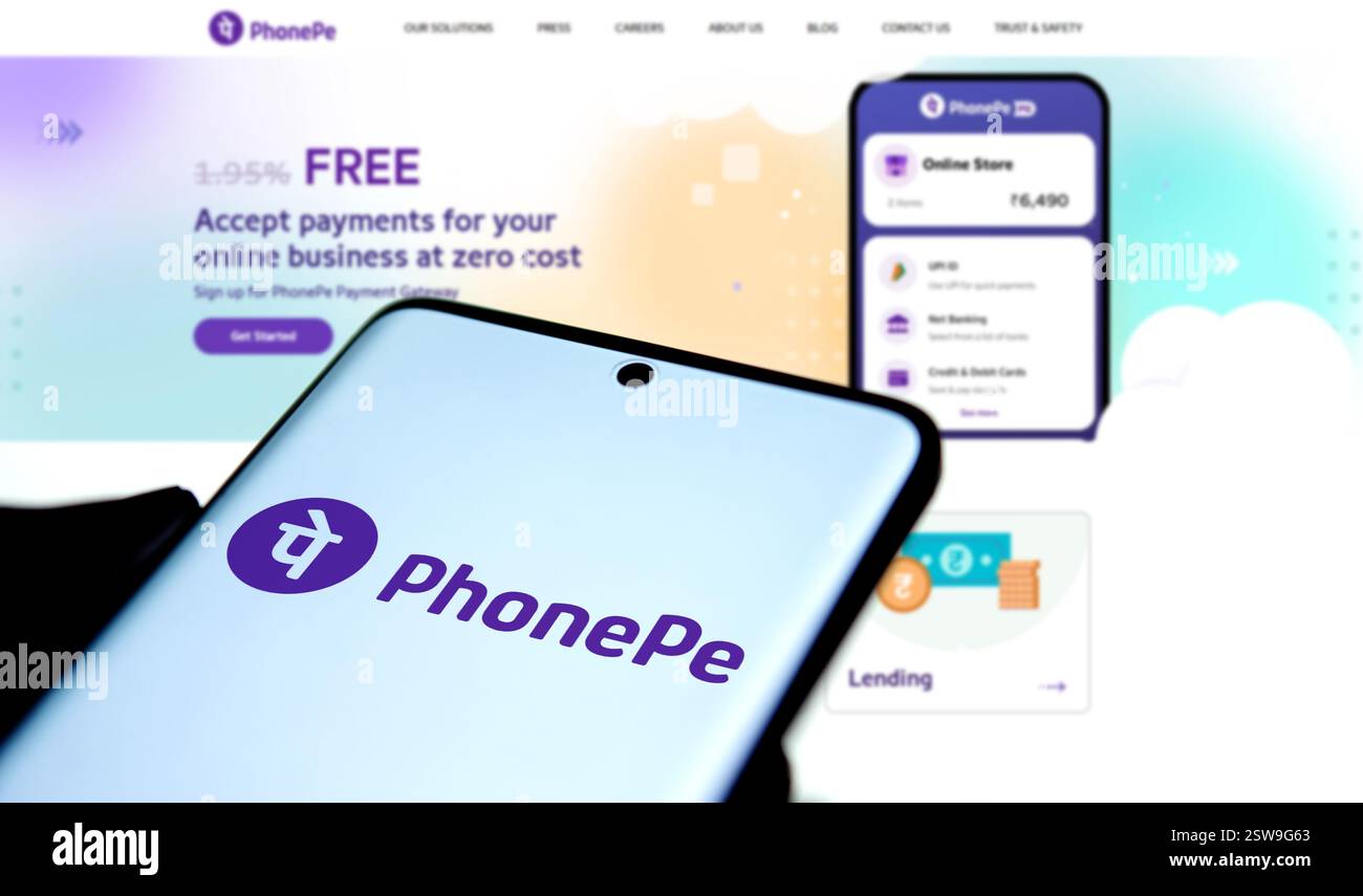 Dhaka, Bangladesh- 02 Nov 2024: PhonePe logo is displayed on smartphone Stock Photo - Alamy