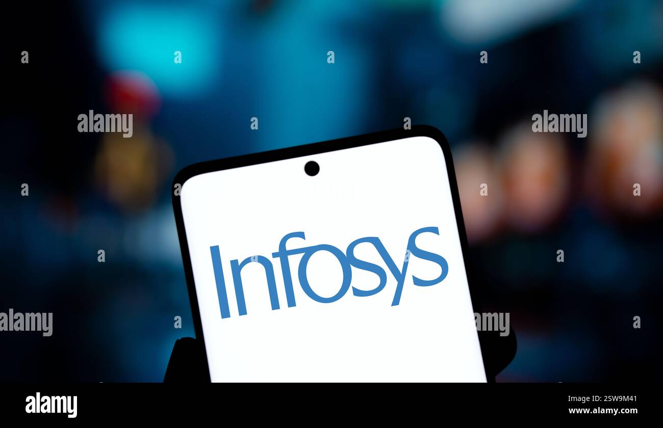 Dhaka, Bangladesh- 04 Nov 2024: Infosys logo is displayed on smartphone Stock Photo - Alamy