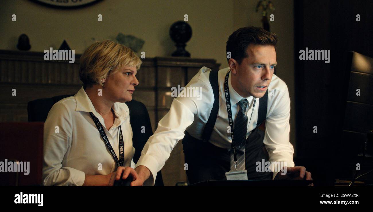 Prime Target (2025 - )Martha Plimpton as Jane Torres Harry Lloyd as Andrew Carter *Filmstill ...