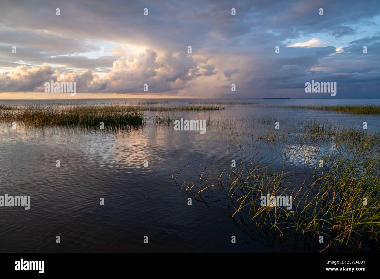 Tranquil scenic peaceful environment hi-res stock photography and ...