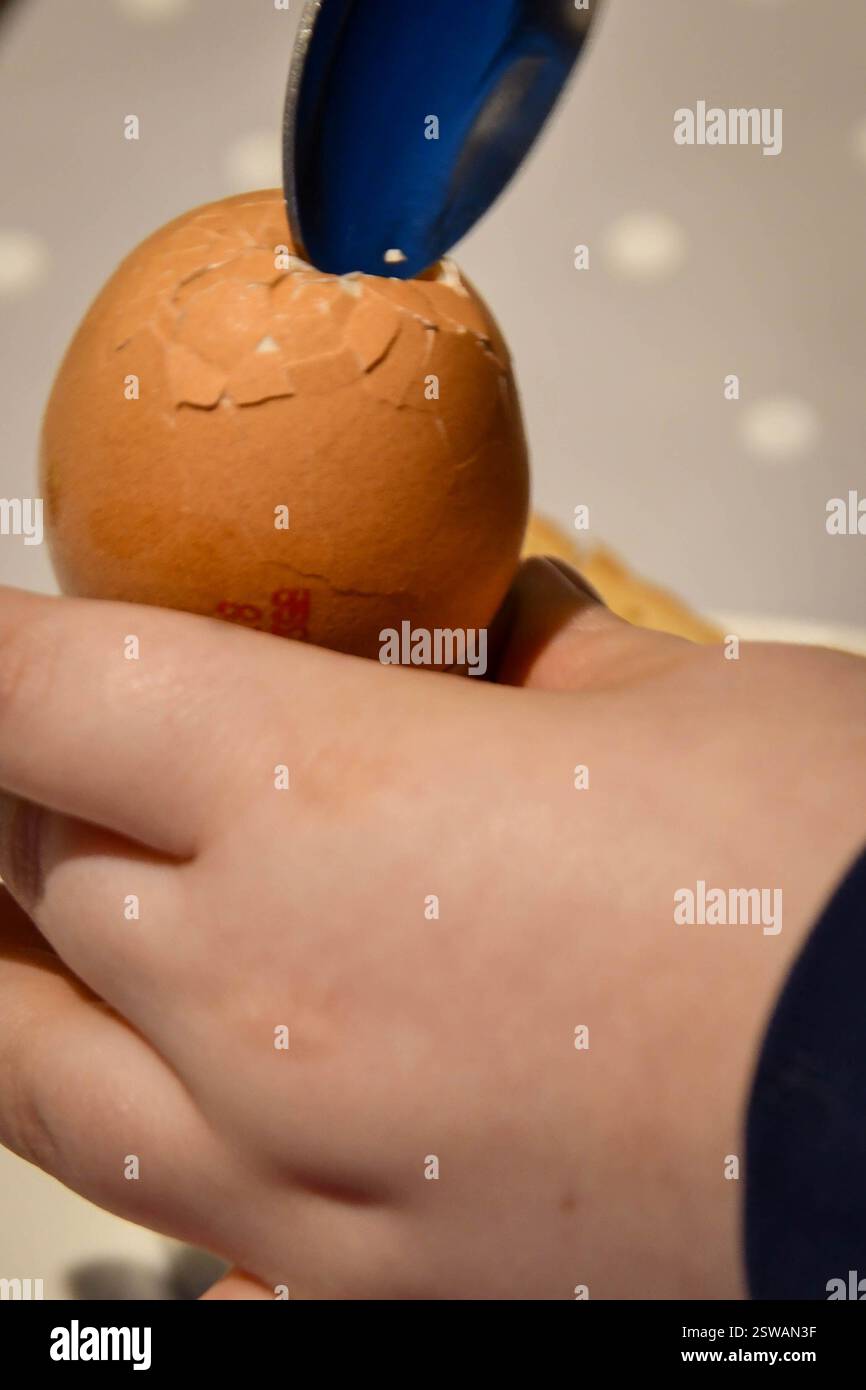 Sold to soldiers hi-res stock photography and images - Alamy