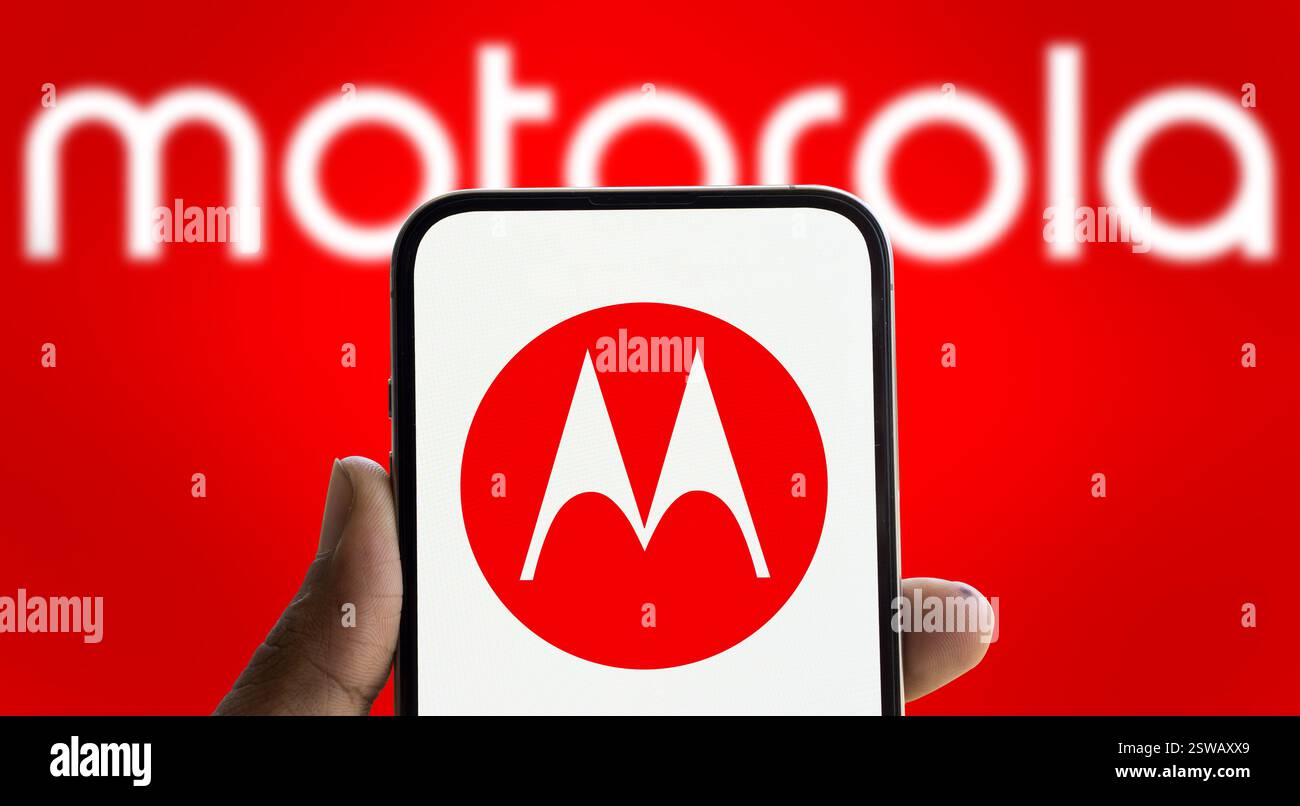 Dhaka, Bangladesh- 17 Nov 2024: Motorola logo is displayed on smartphone Stock Photo - Alamy