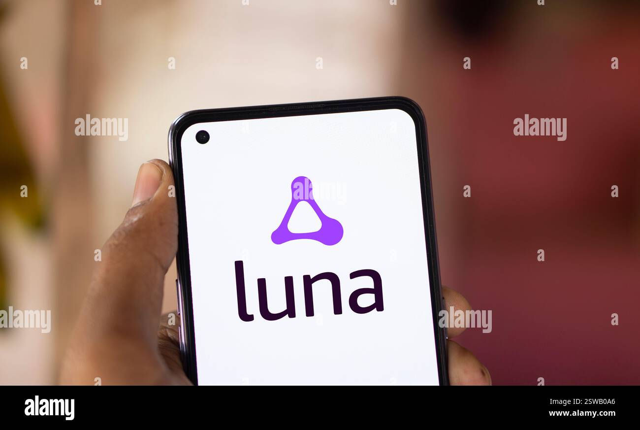 Dhaka, Bangladesh- 17 Nov 024: Amazon luna logo is displayed on ...