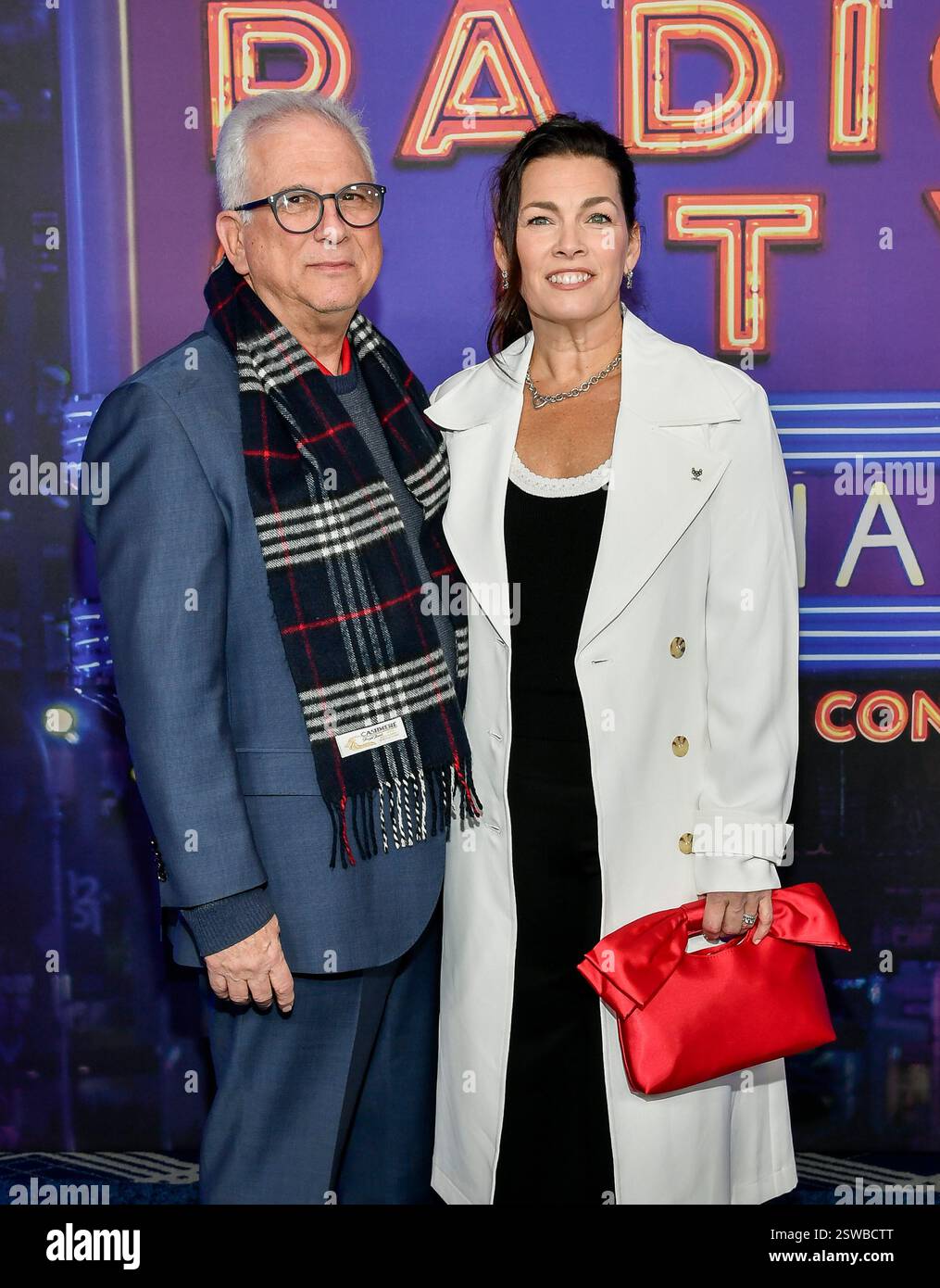 Jerry Solomon, left, and Nancy Kerrigan attend the SNL50: The ...