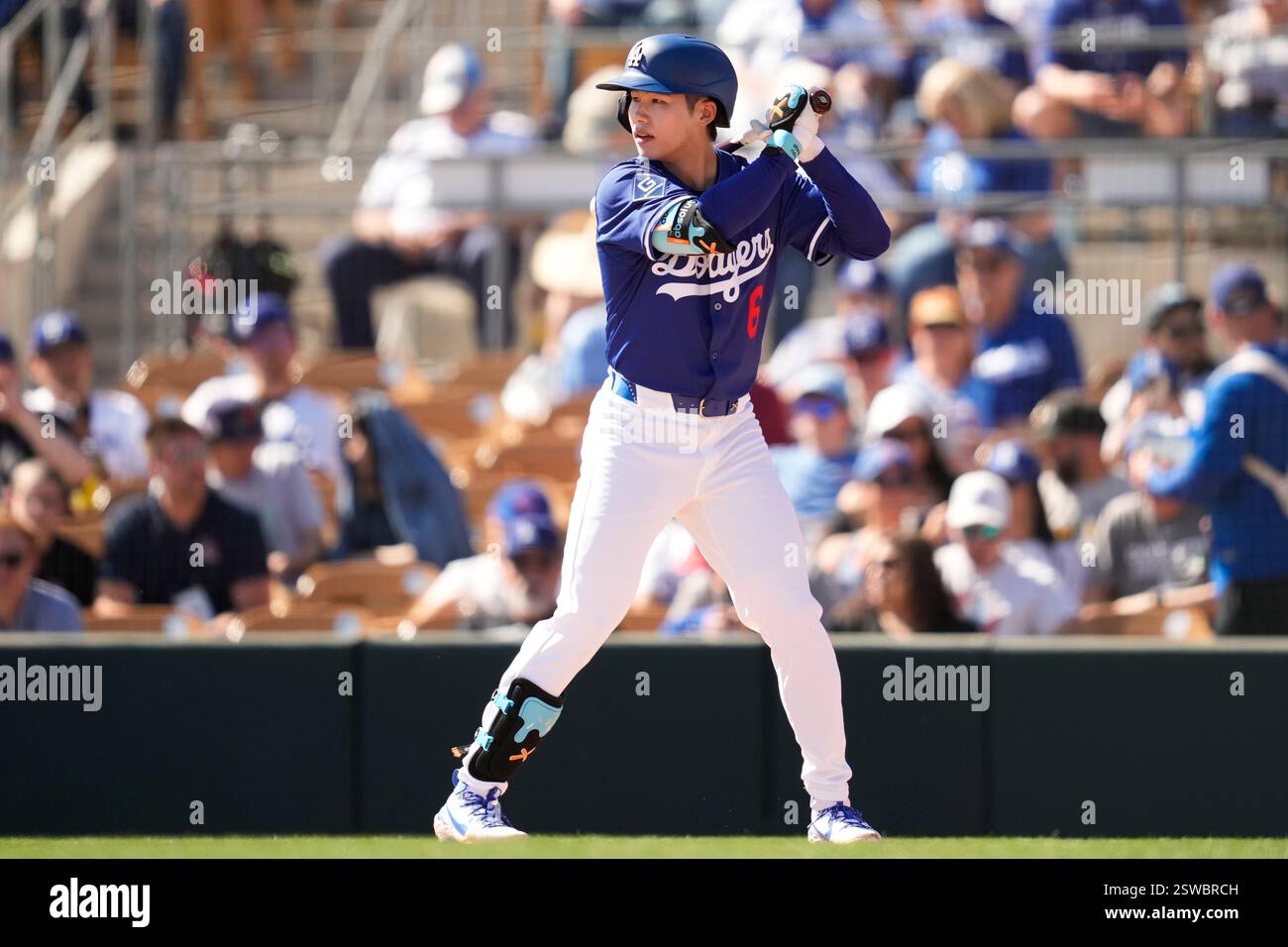 Los Angeles Dodgers' Hyeseong Kim prepares to bat during the second ...