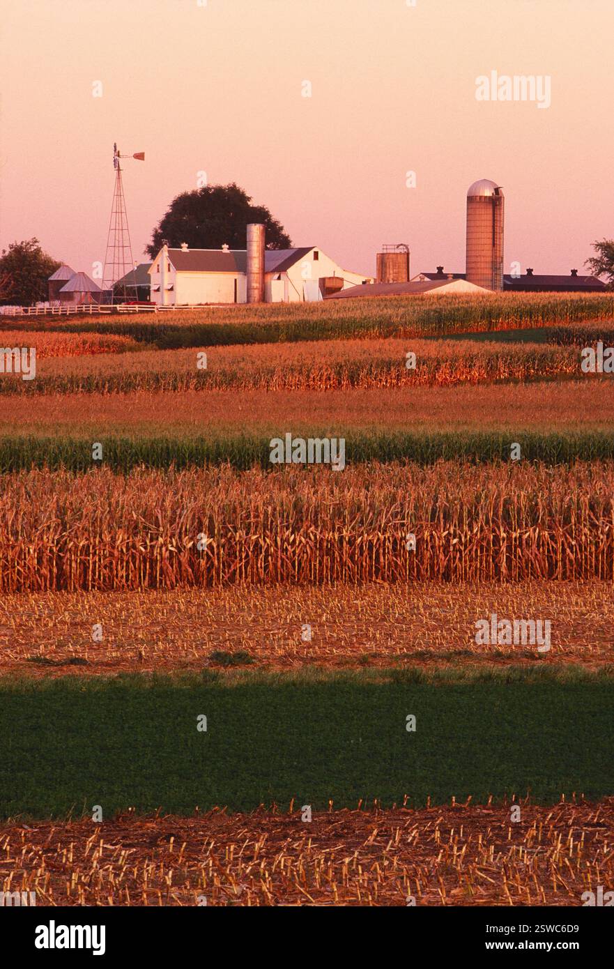 Amish barns & farm & fields; Lancaster County; Pennsylvania; USA Stock ...