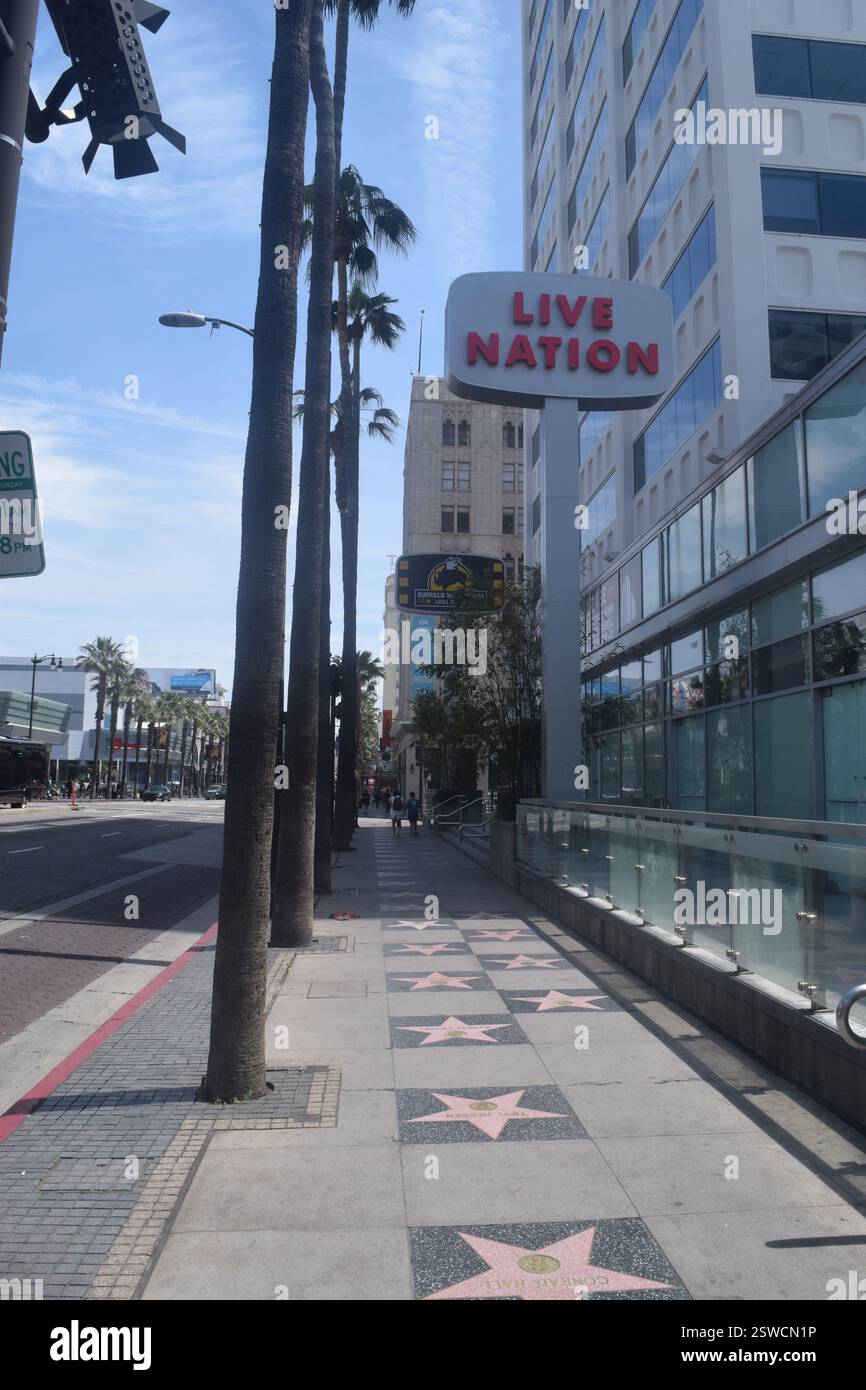 Live nation sign hi-res stock photography and images - Alamy