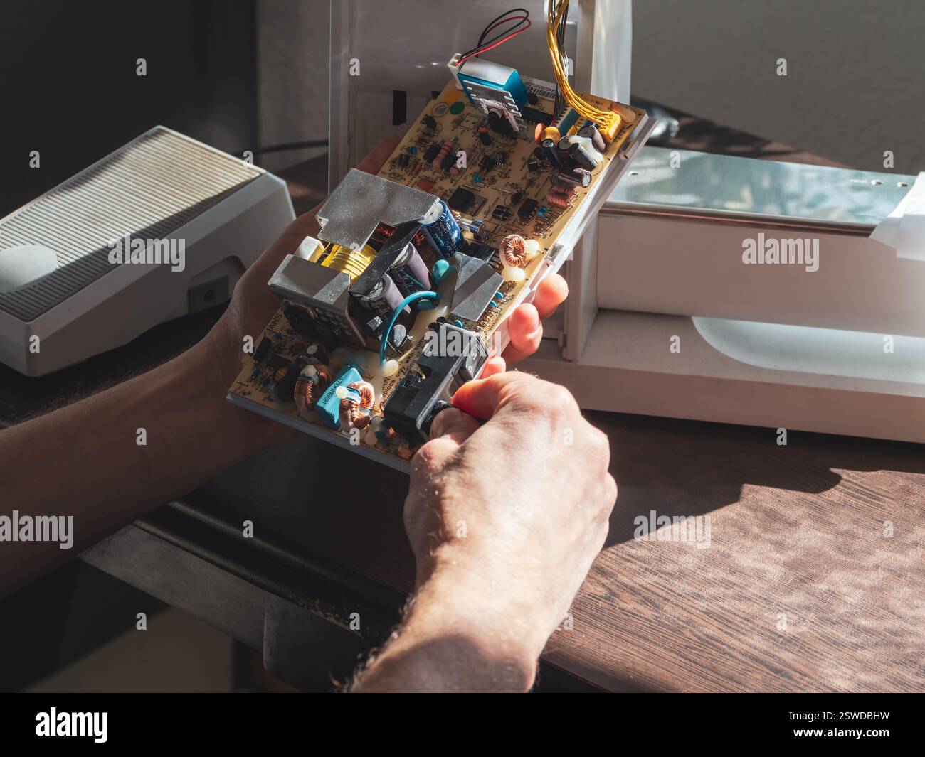 Motherboard of the sewing machine. The adjuster of the sewing machine ...