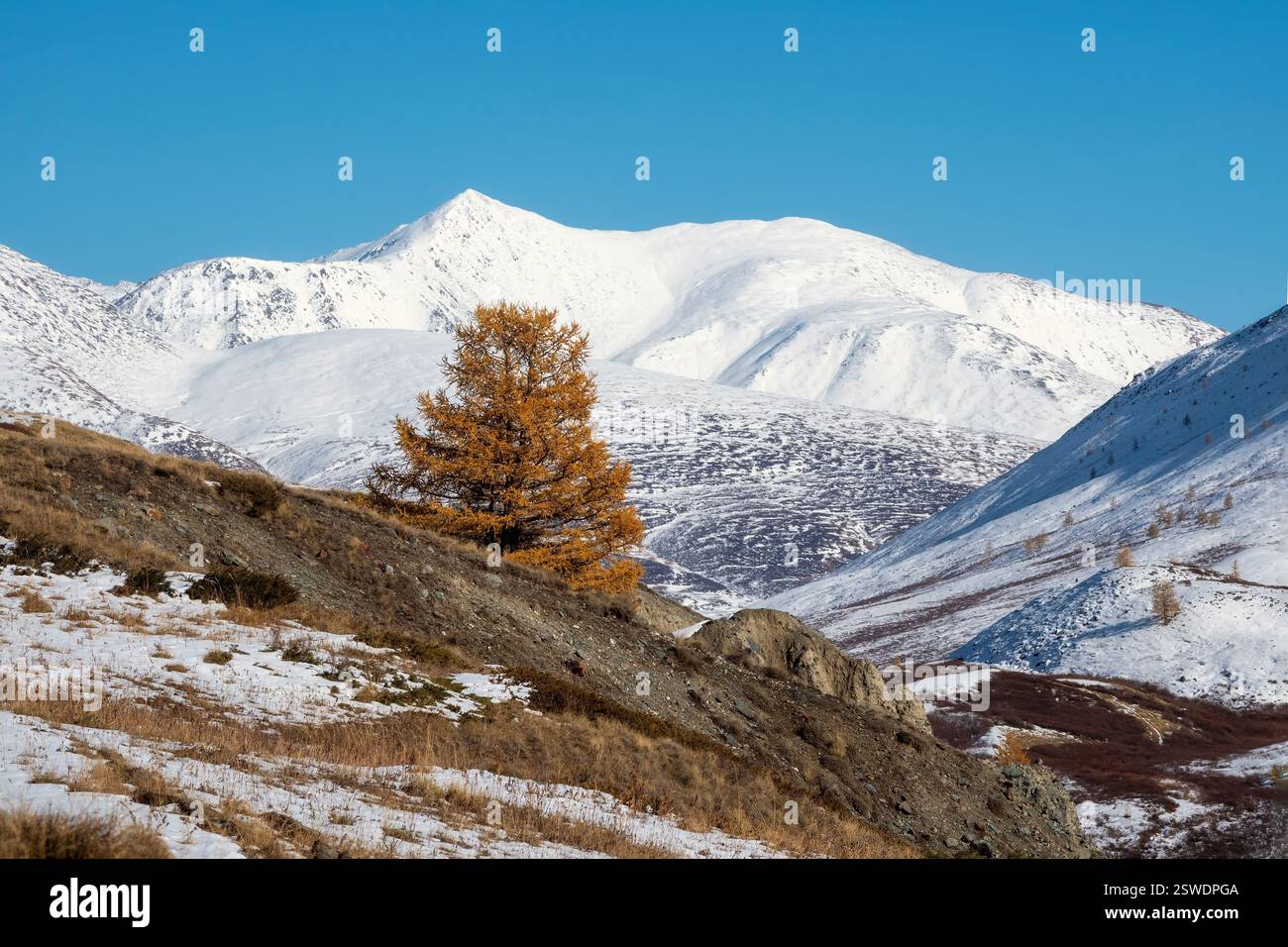 Summit foothills hi-res stock photography and images - Alamy