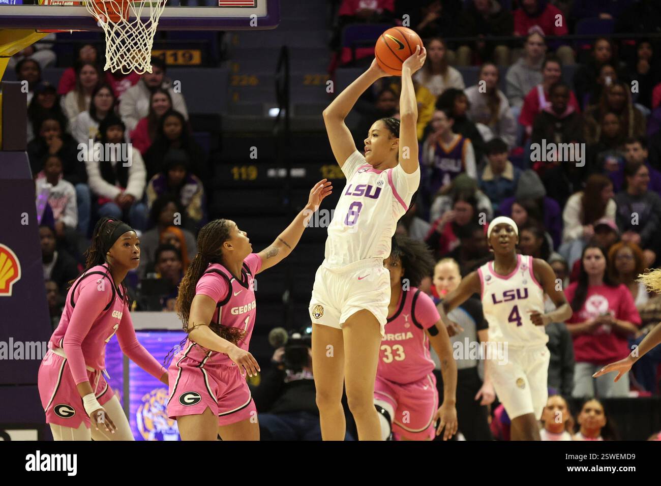 Baton Rouge, United States. 20th Feb, 2025. LSU Lady Tigers forward ...