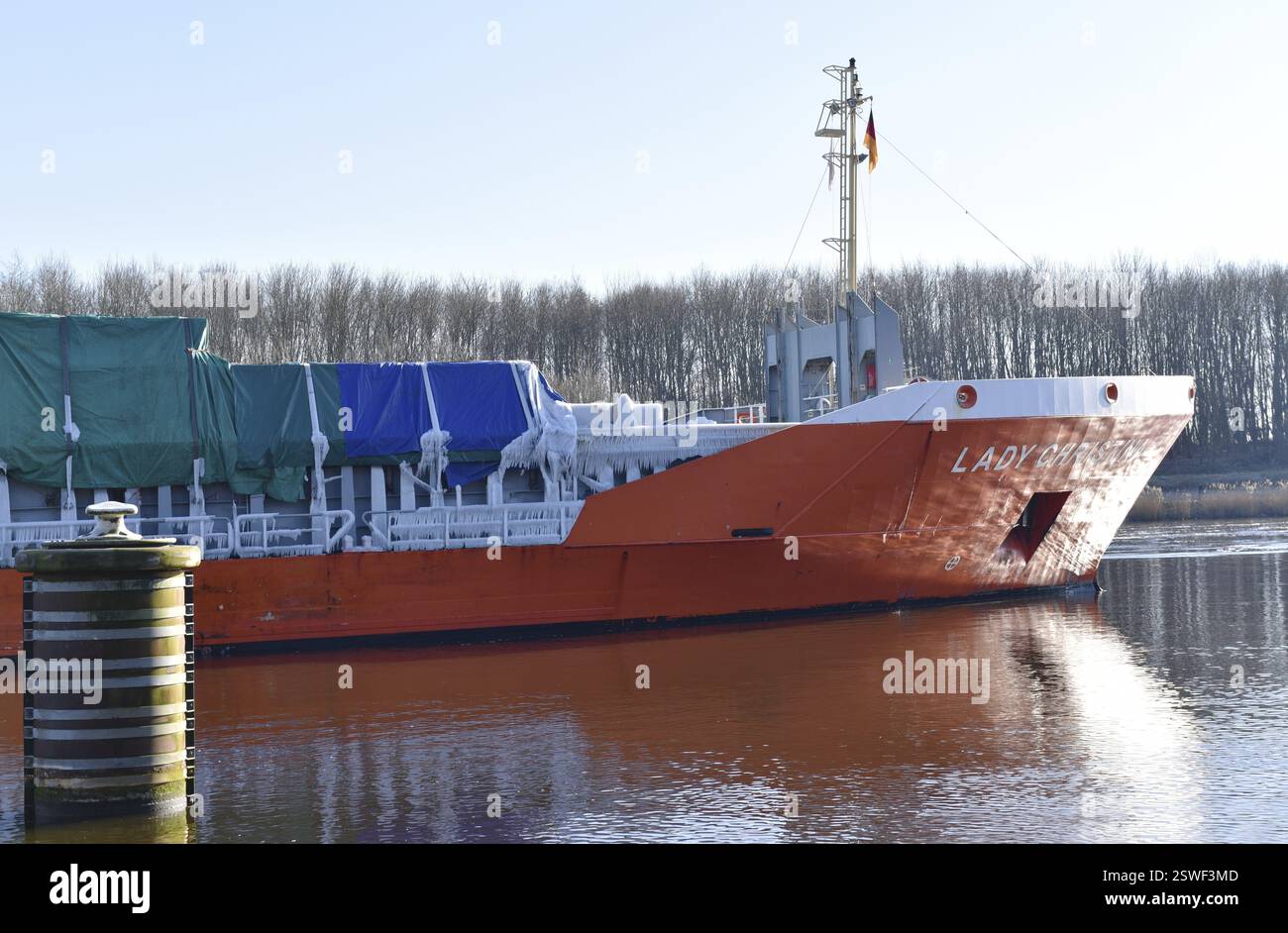 Cargo ship LADY CHRISTINA iced up in the Kiel Canal, Kiel Canal ...