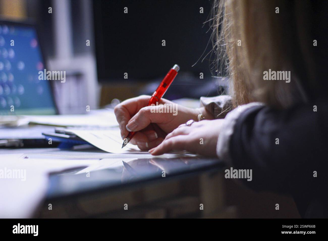 Details of the office work of a businesswoman at work Stock Photo - Alamy