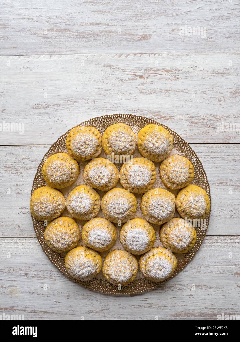 Egyptian cookies Kahk El Eid, variation with the addition of turmeric ...