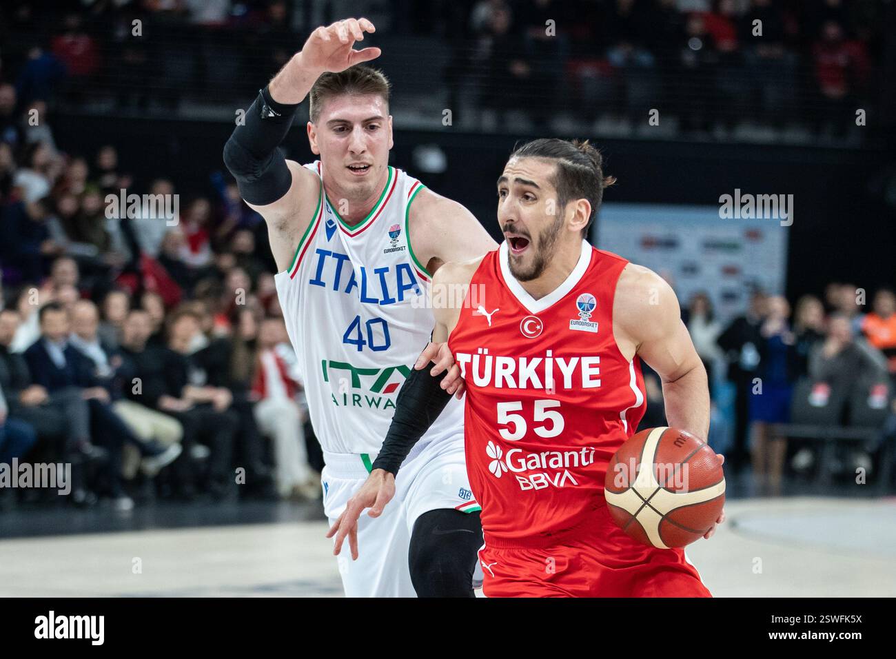 Kenan Sipahi (R) of Turkiye in action during the 2025 European Basketball Championship ...