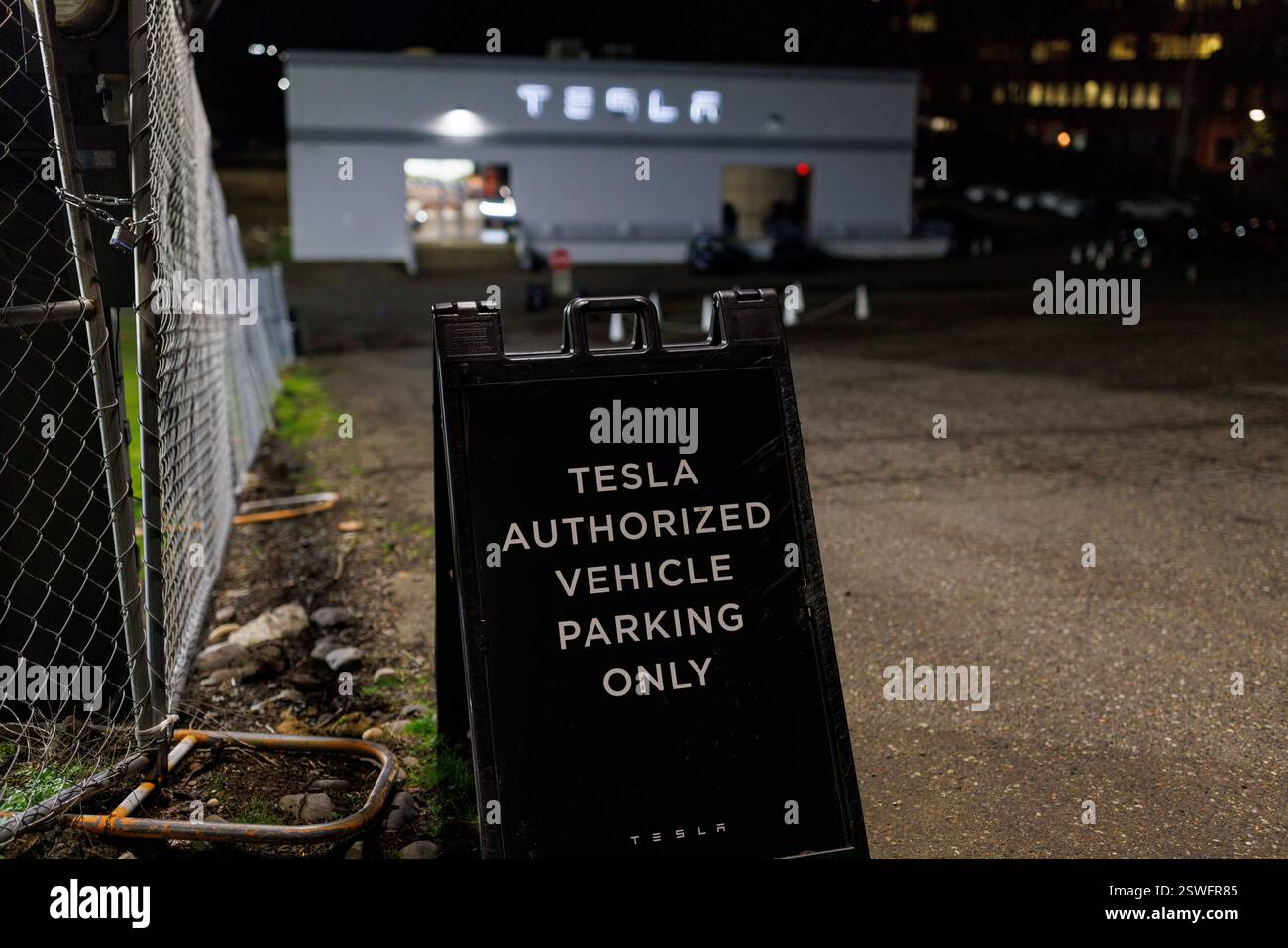 Portland, USA. 20th Feb, 2025. A Portland, Oregon Tesla dealership is ...