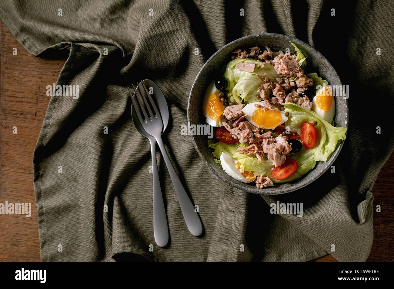 Traditional nicoise salad with canned tuna fish Stock Photo - Alamy