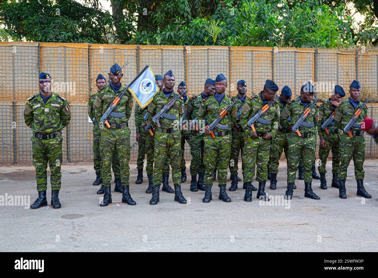 The French military has officially handed over the 43rd BIMA camp to ...
