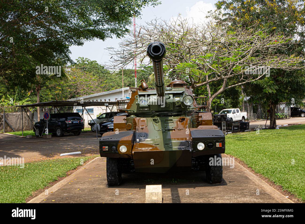 The French military has officially handed over the 43rd BIMA camp to ...