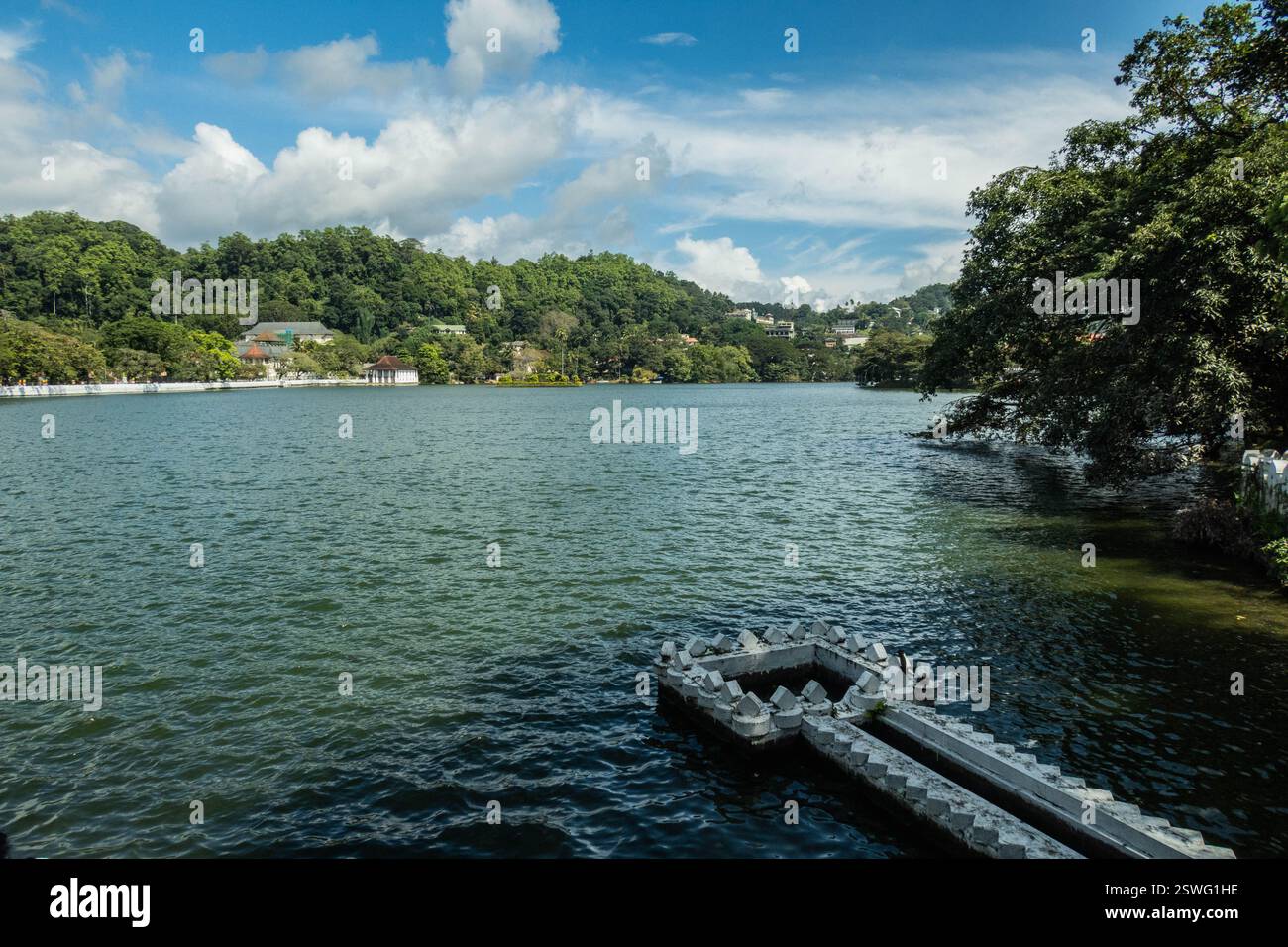 Beautiful day on Kandy Lake, Kandy, Sri Lanka Stock Photo - Alamy