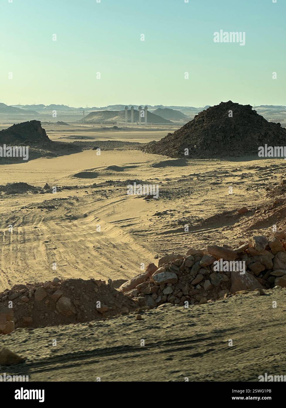 Desert scenery on the road trip from Aswan to Great Temple of Abu ...