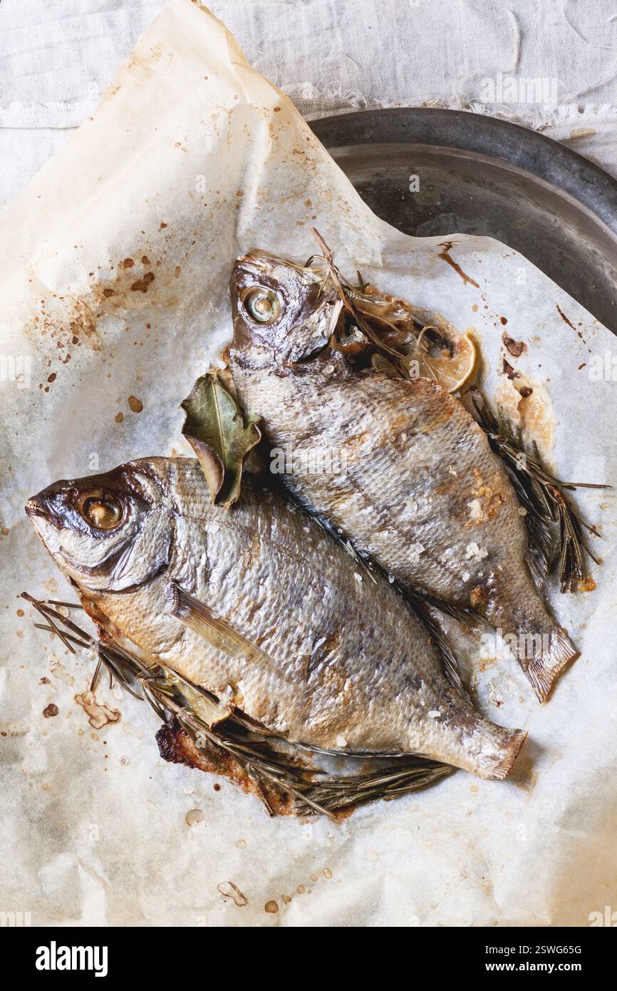 Tow grilled fish Stock Photo - Alamy