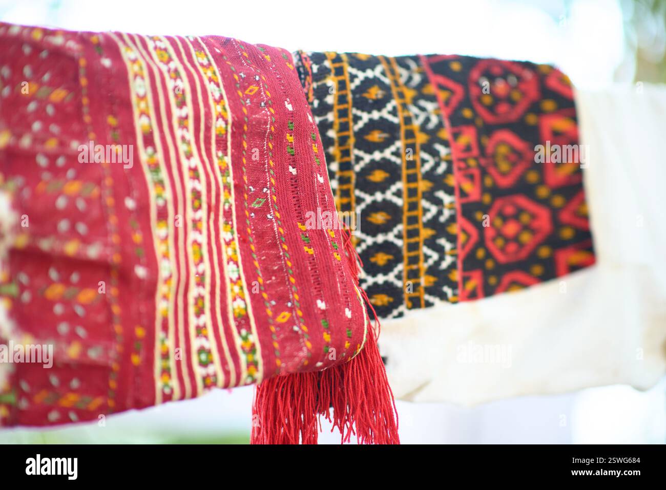 Macedonian folk clothing hi-res stock photography and images - Alamy