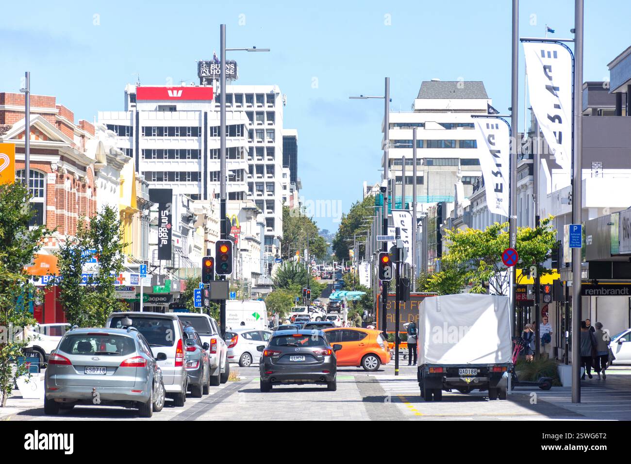 Street scene, George Street, Dunedin Central, Dunedin (Ōtepoti), Otago ...