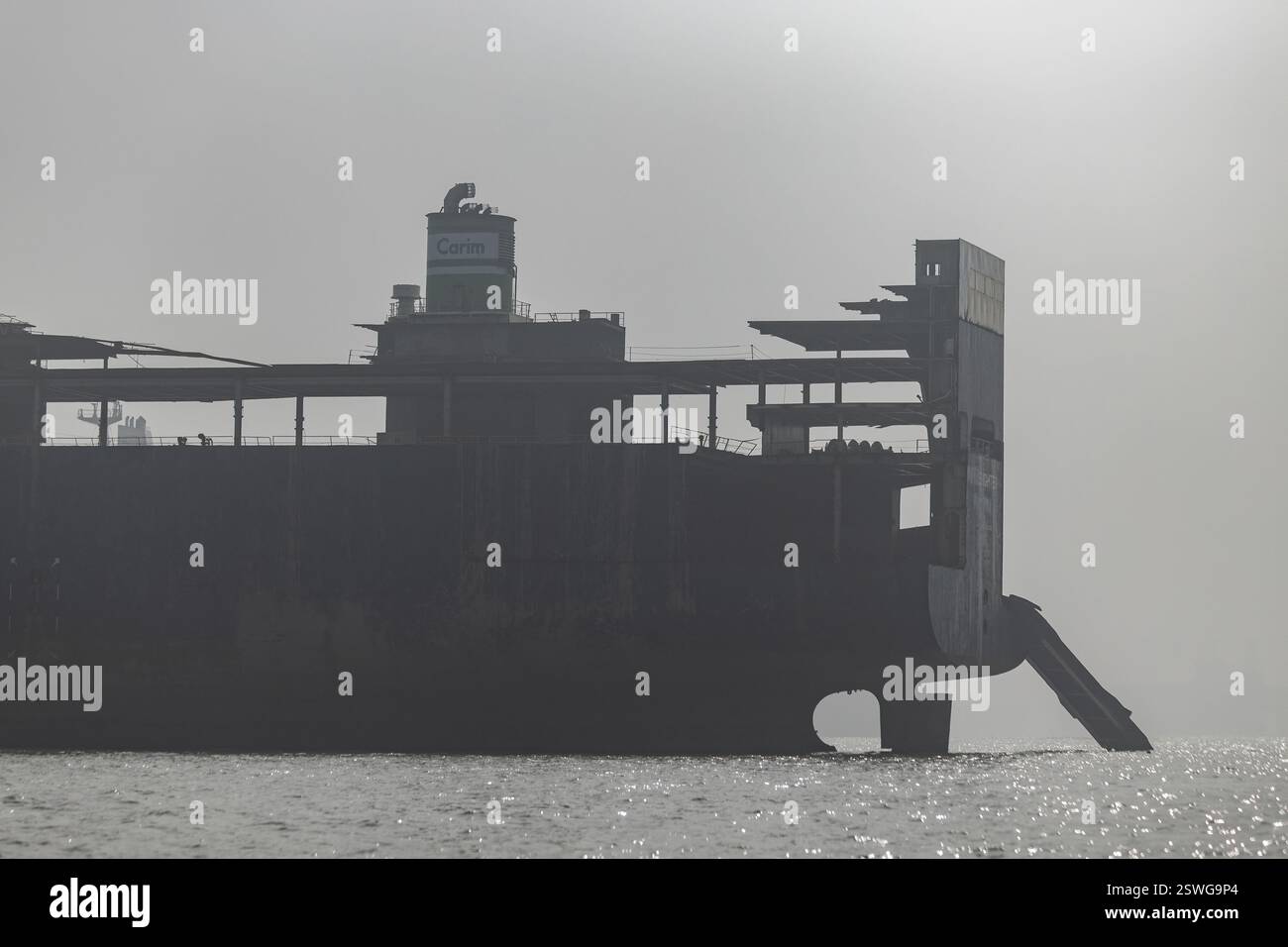 Ship breaking yard in Bangladesh Chittagong Stock Photo - Alamy