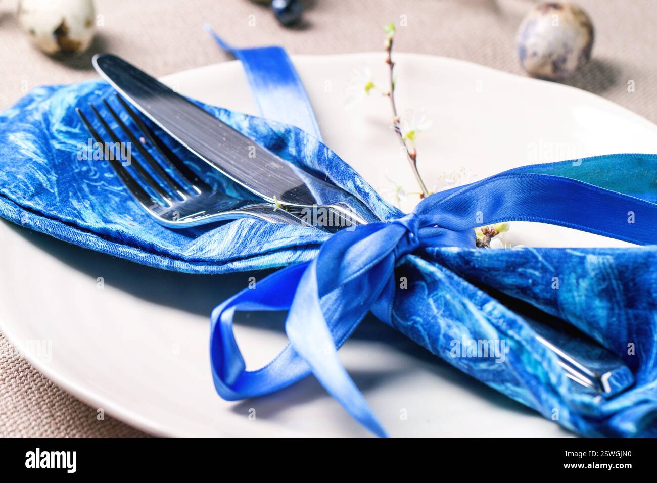 Easter table setting Stock Photo - Alamy