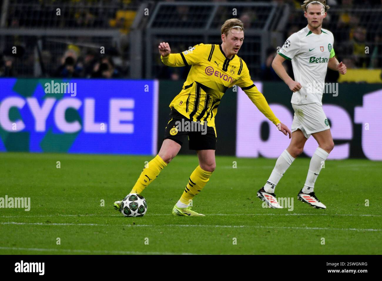 Dortmund, Deutschland. 19th Feb, 2025. Fussball; UEFA Champions League; Saison 2024/2025; Season ...