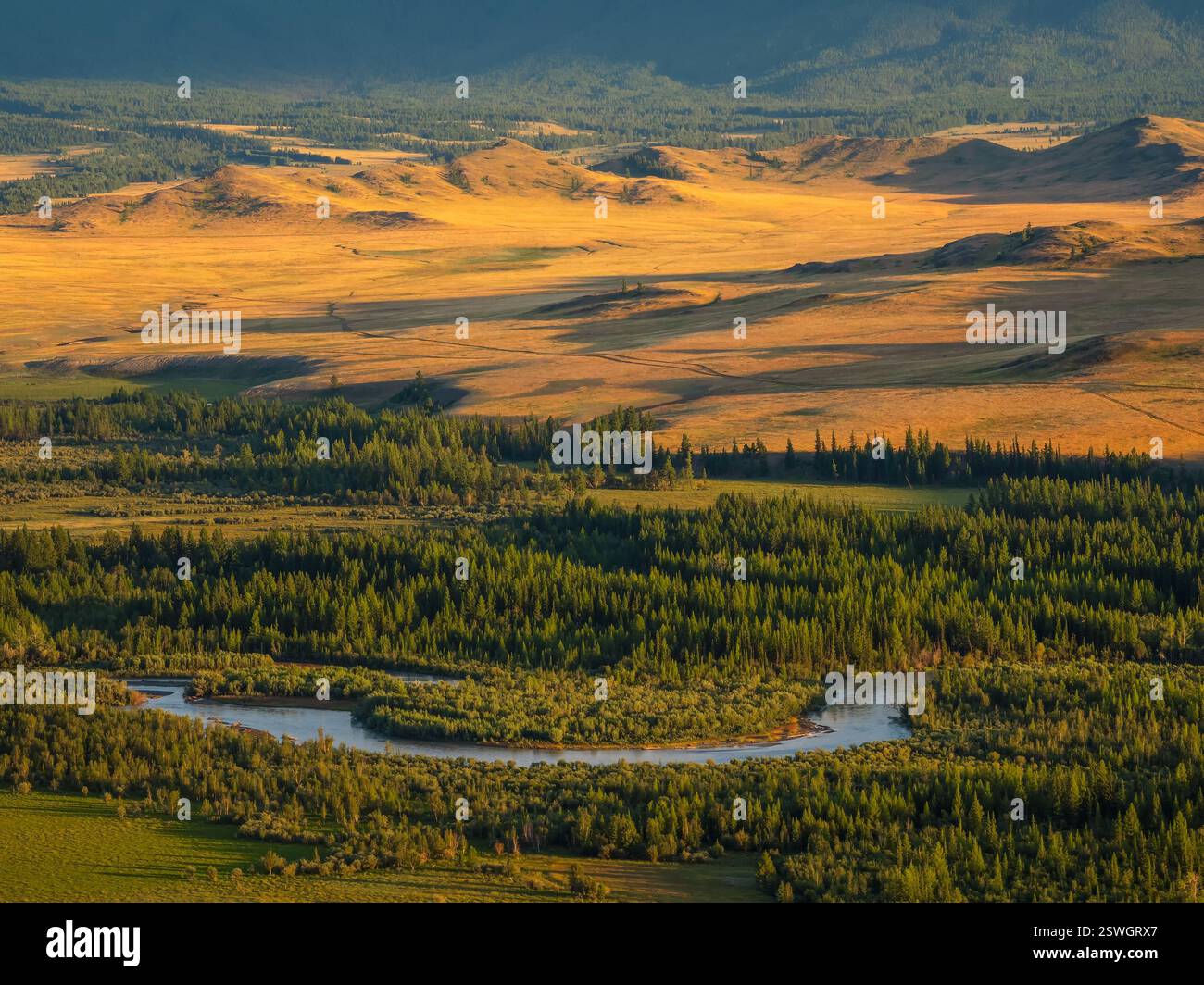 Valley landscape on bright hi-res stock photography and images - Alamy